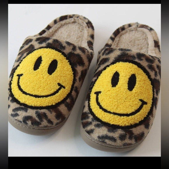 Shoes | Nwt Smiley Face Slippers Cheetah | Poshmark